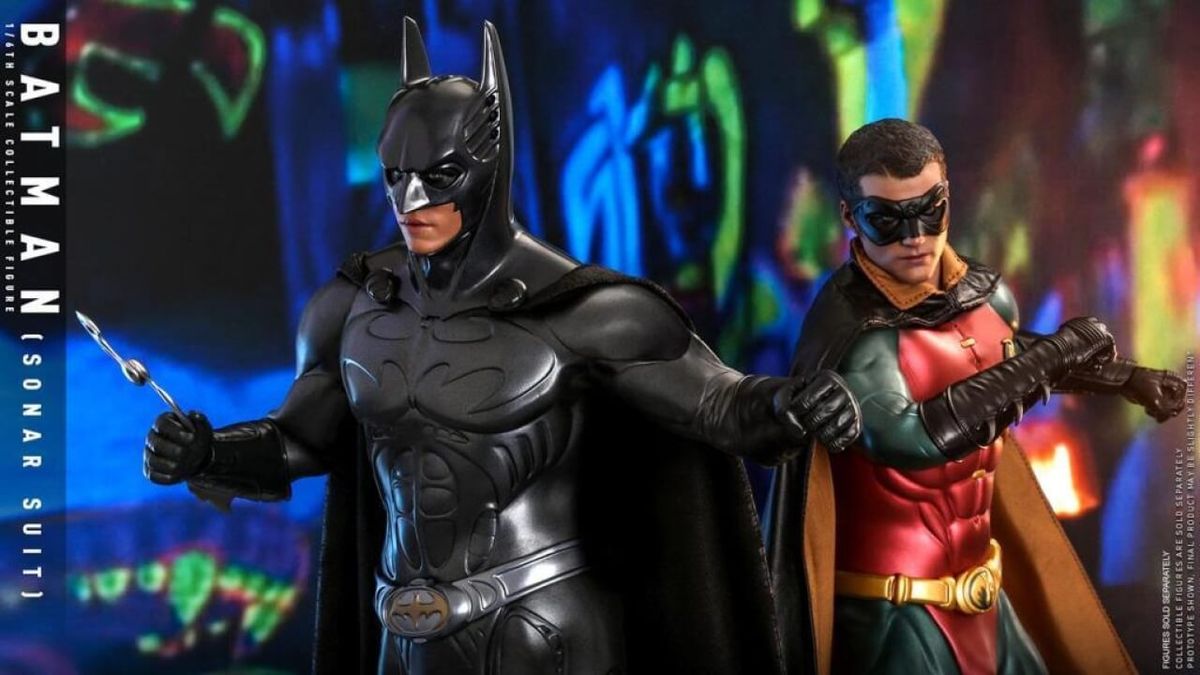 Batman Forever: Batman (Sonar Suit) & Robin Sixth Scale Figure Set ...